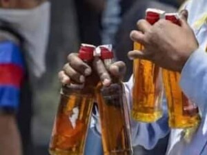 Madhubani Liquor News: मधुबनी में हड़कंप! पार्सल वैन से पकड़ी गई 405 ...